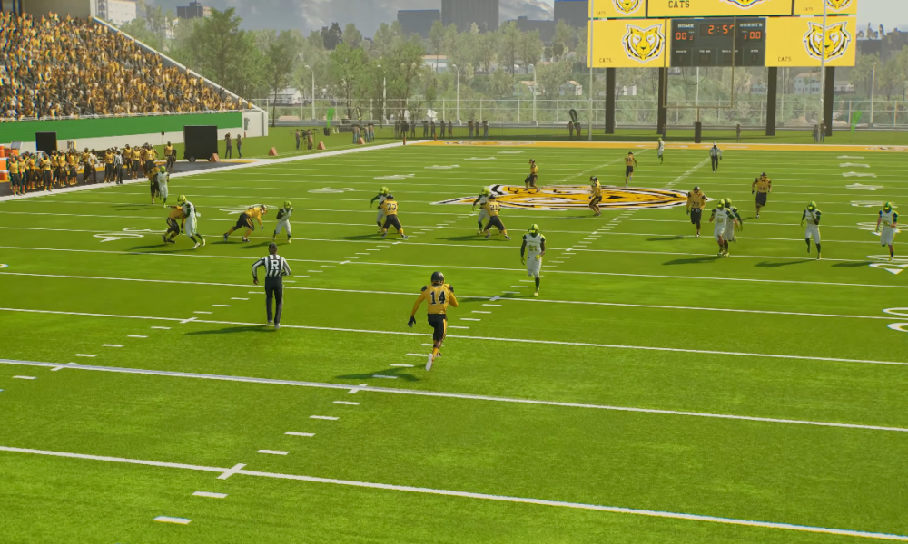 Maximum Football - Operation Sports